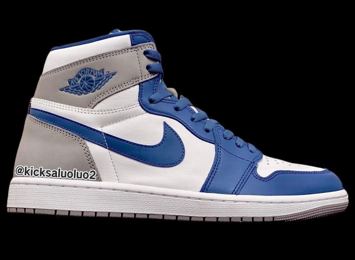 A Closer Look at the Air Jordan 1 High OG “True Blue”